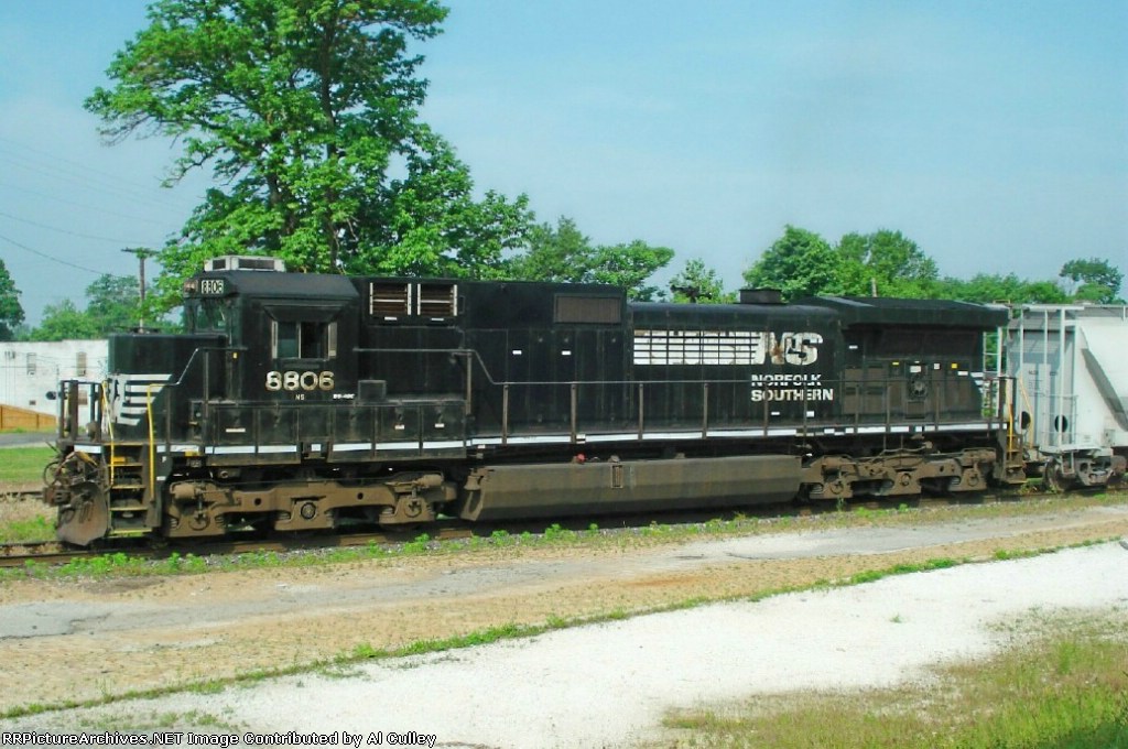 NS 8806